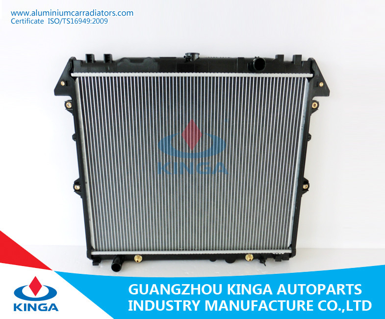 radiador de aluminio 16400-0P060/16400-0P040 para Toyota INNOVA VIGO'04 EN
